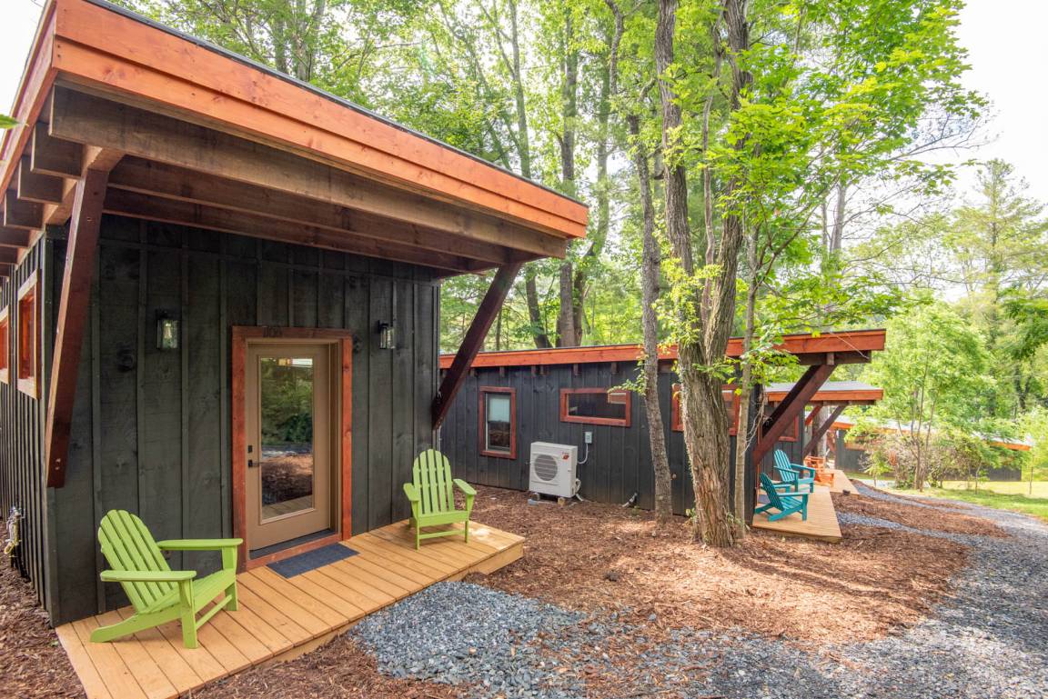 Cabin ∙ 1 Bedroom ∙ 2 Guests - West Jefferson, NC