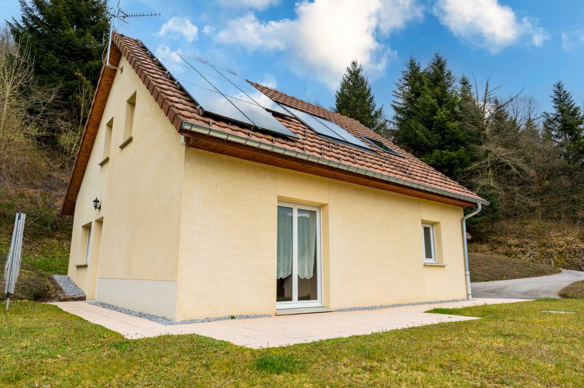 110 M² Cottage ∙ 4 Bedrooms ∙ 8 Guests - Alps