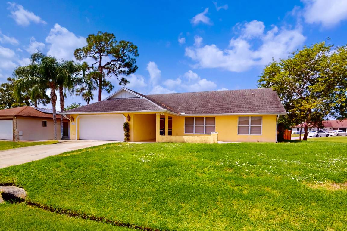 190 M² House ∙ 3 Bedrooms ∙ 6 Guests - Port St. Lucie, FL