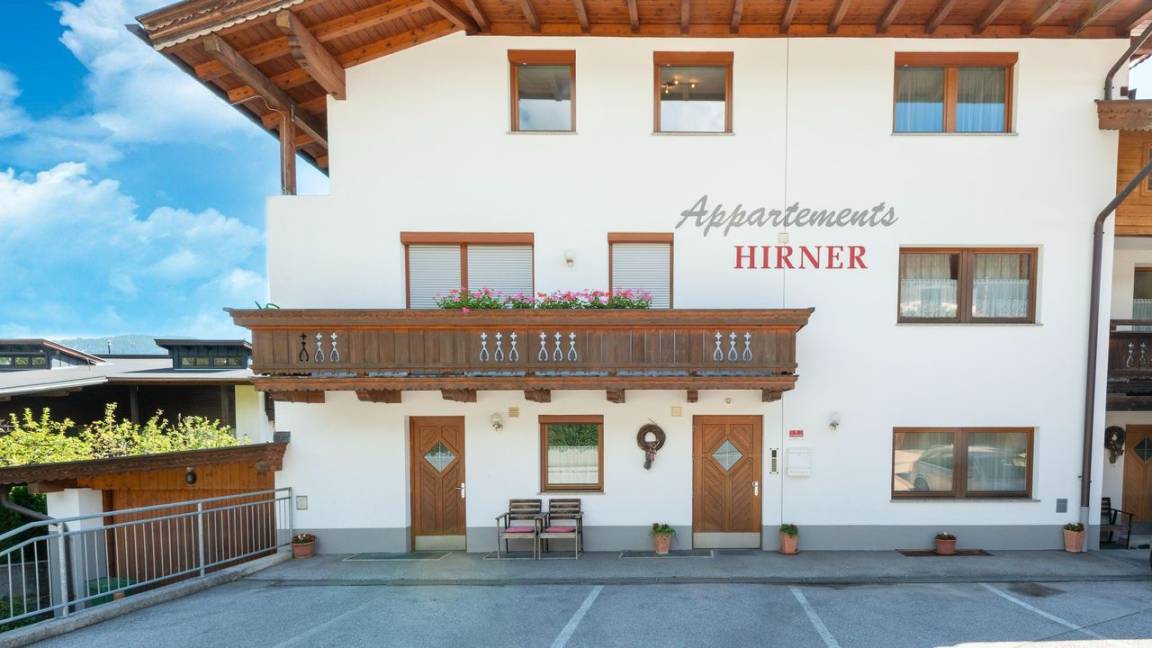 60 M² Ferienhaus ∙ 2 Schlafzimmer ∙ 5 Gäste - Zillertal