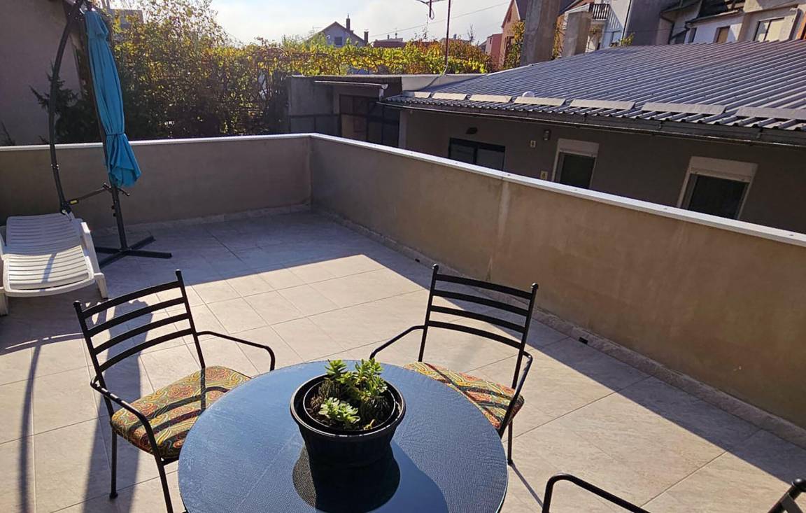 95 M² Maison De Vacances ∙ 1 Chambre ∙ 2 Personnes - Zagreb