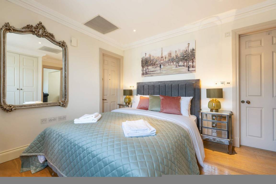 Apartment ∙ 1 Bedroom ∙ 3 Guests - Chelsea