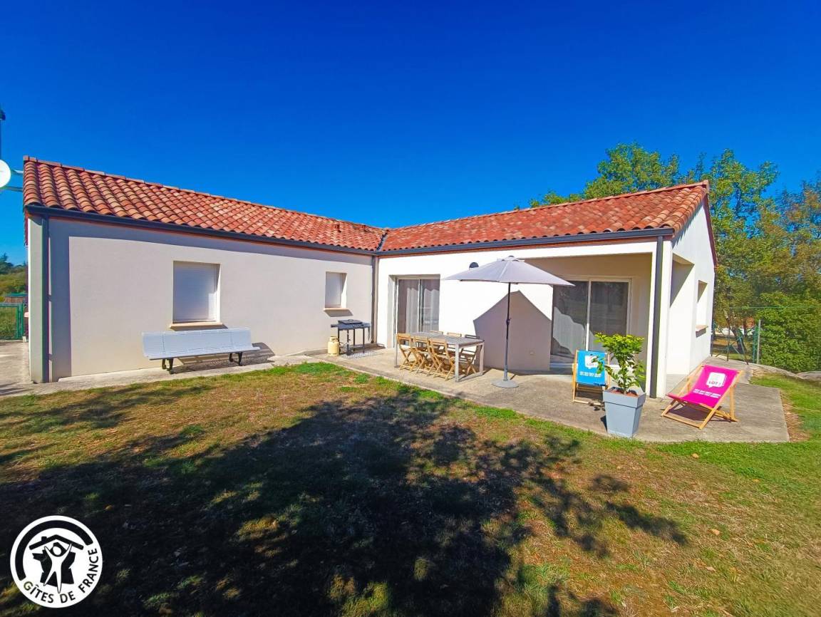 120 M² Gîte ∙ 3 Bedrooms ∙ 6 Guests - Cahors