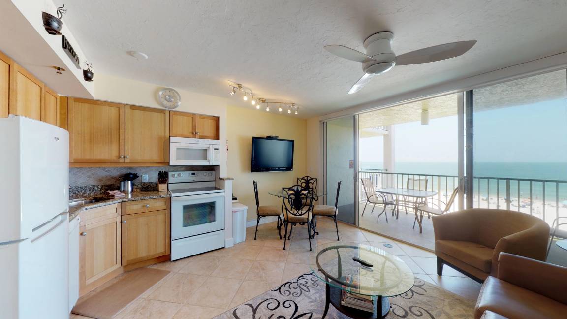 Condo ∙ 1 Bedroom ∙ 4 Guests - Marco Island, FL