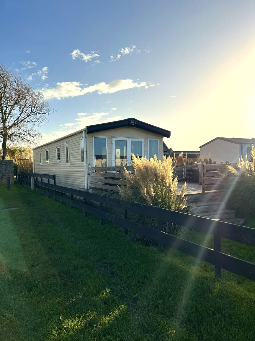 55 M² Caravan ∙ 2 Bedrooms ∙ 4 Guests - Texel
