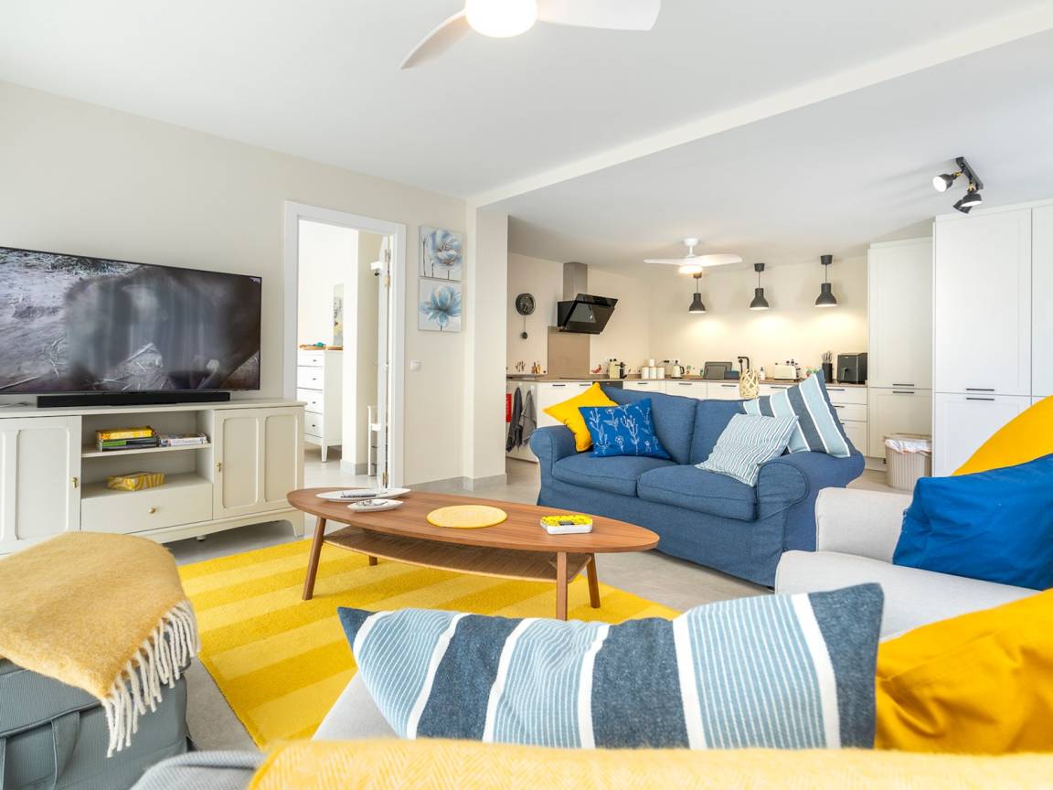 111 M² House ∙ 1 Bedroom ∙ 2 Guests - Sitio de Calahonda
