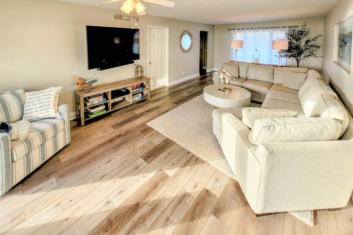 185 M² Casa ∙ 3 Habitaciones ∙ 6 Huéspedes - Dowagiac, MI