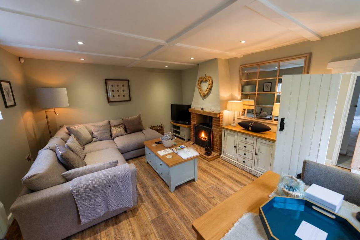 Cottage ∙ 1 Bedroom ∙ 4 Guests - Canterbury