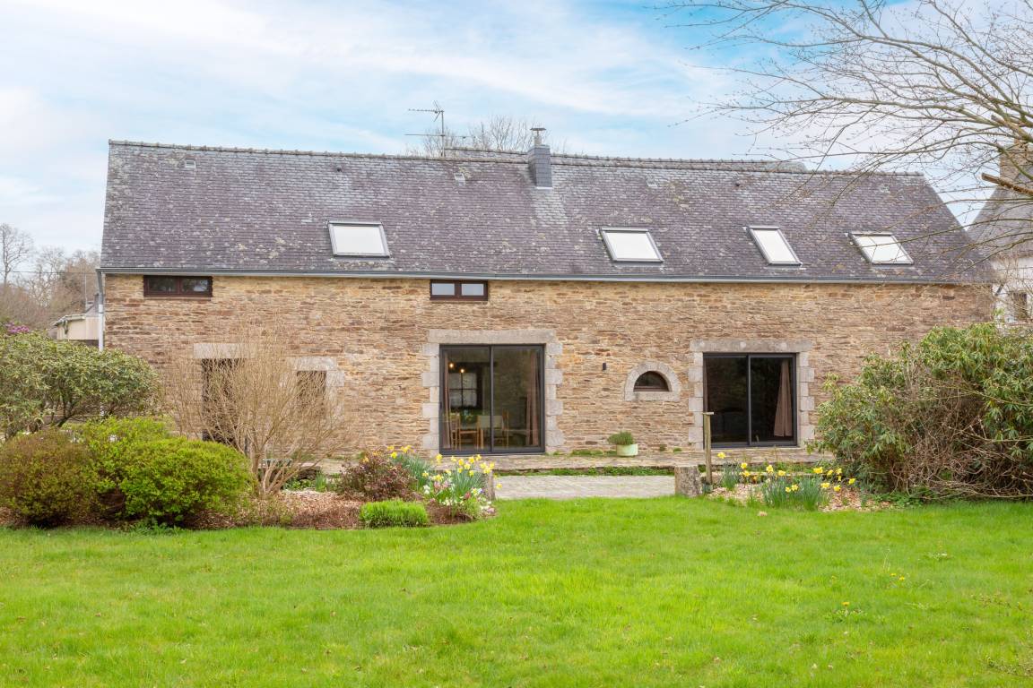 180 M² Maison De Vacances ∙ 4 Chambres ∙ 8 Personnes - Trégunc