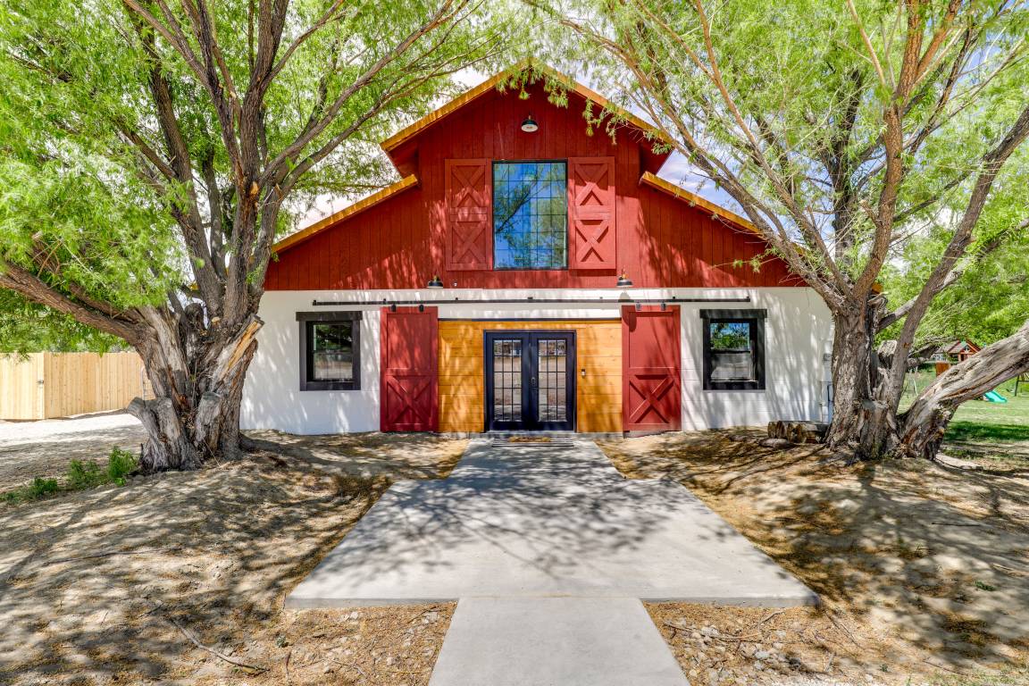 222 M² House ∙ 3 Bedrooms ∙ 13 Guests - Huntington, UT