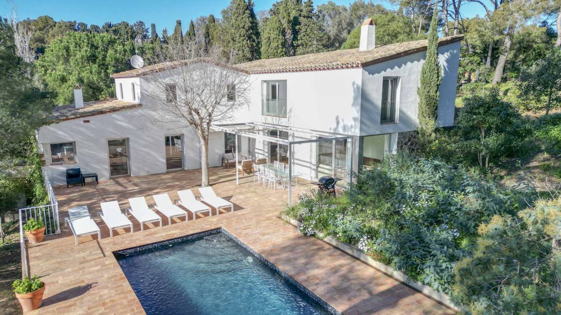 350 M² Villa ∙ 4 Schlafzimmer ∙ 8 Gäste - Lloret de Mar