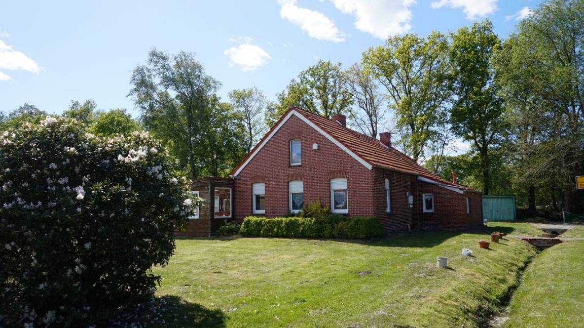 80 M² Ferienhaus ∙ 2 Schlafzimmer ∙ 2 Gäste - Papenburg