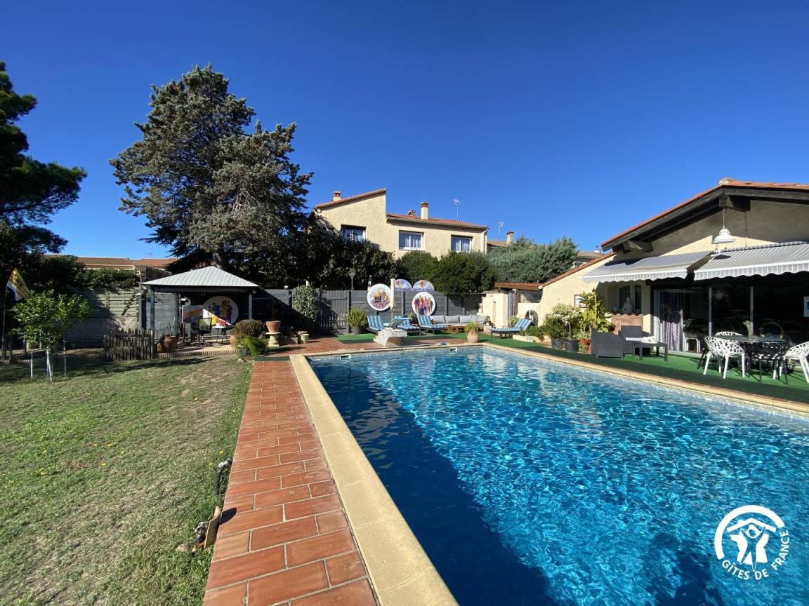 250 M² Gîte ∙ 5 Chambres ∙ 10 Personnes - Perpignan