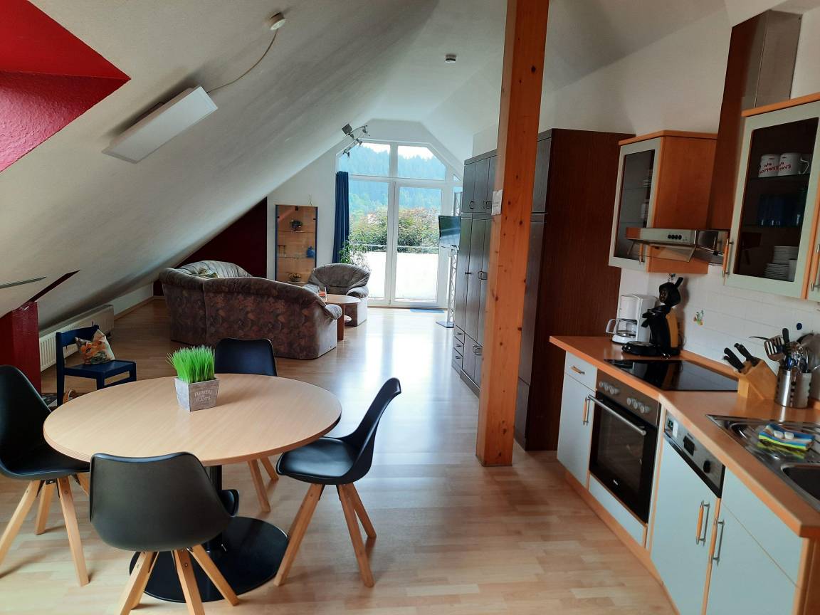 85 M² Ferienwohnung ∙ 2 Schlafzimmer ∙ 8 Gäste - Willingen (Upland)