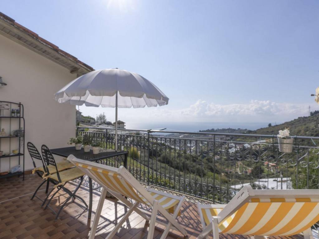 60 M² House ∙ 1 Bedroom ∙ 4 Guests - Sanremo