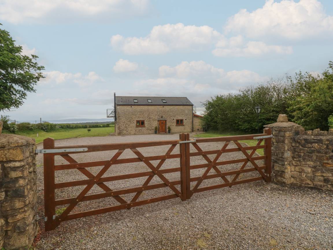 Cottage ∙ 3 Bedrooms ∙ 7 Guests - Barry