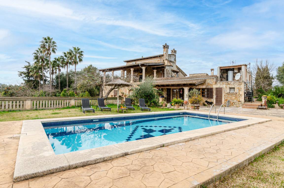 80 M² Apartment ∙ 2 Bedrooms ∙ 4 Guests - Petra