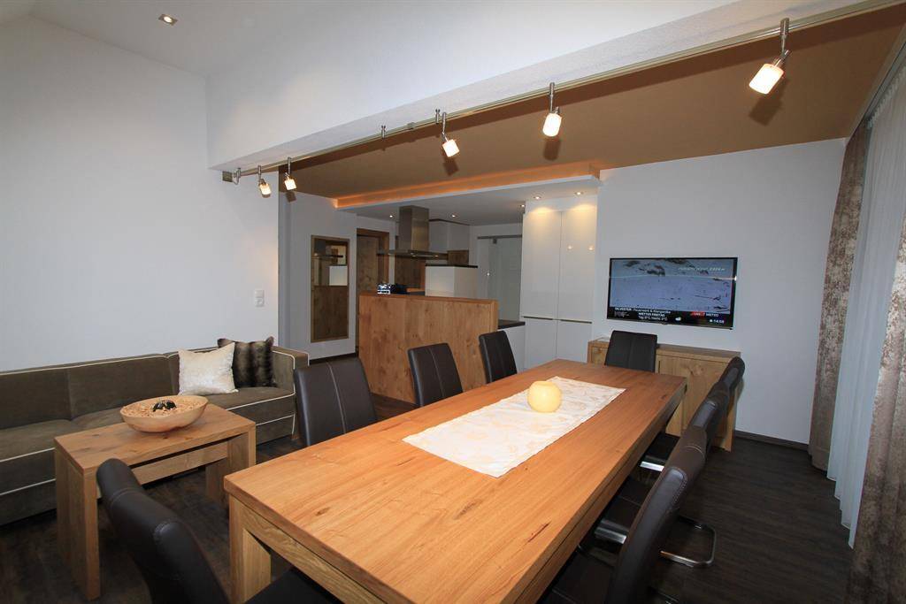 88 M² Apartment ∙ 3 Bedrooms ∙ 6 Guests - Ischgl