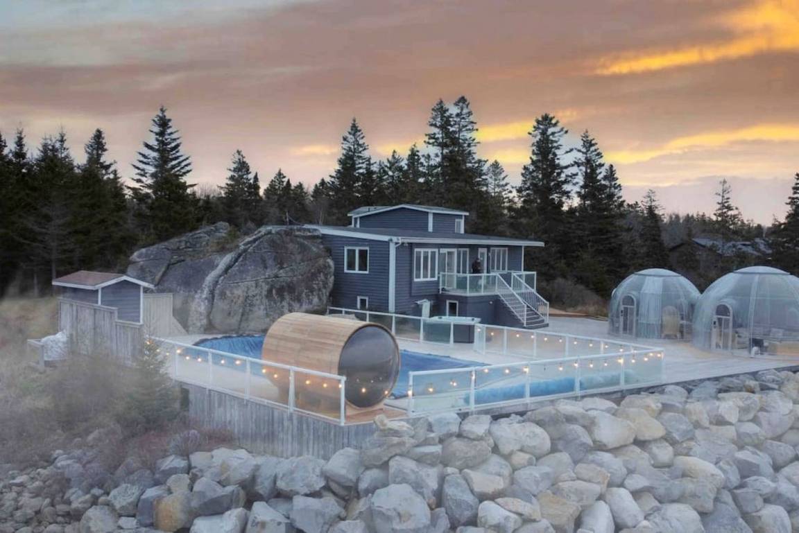 House ∙ 3 Bedrooms ∙ 12 Guests - Nova Scotia
