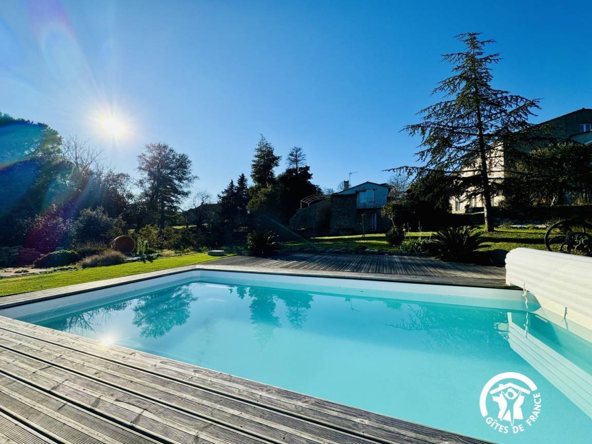 56 M² Gîte ∙ 2 Chambres ∙ 4 Personnes - ibis Carcassonne Est la Cité