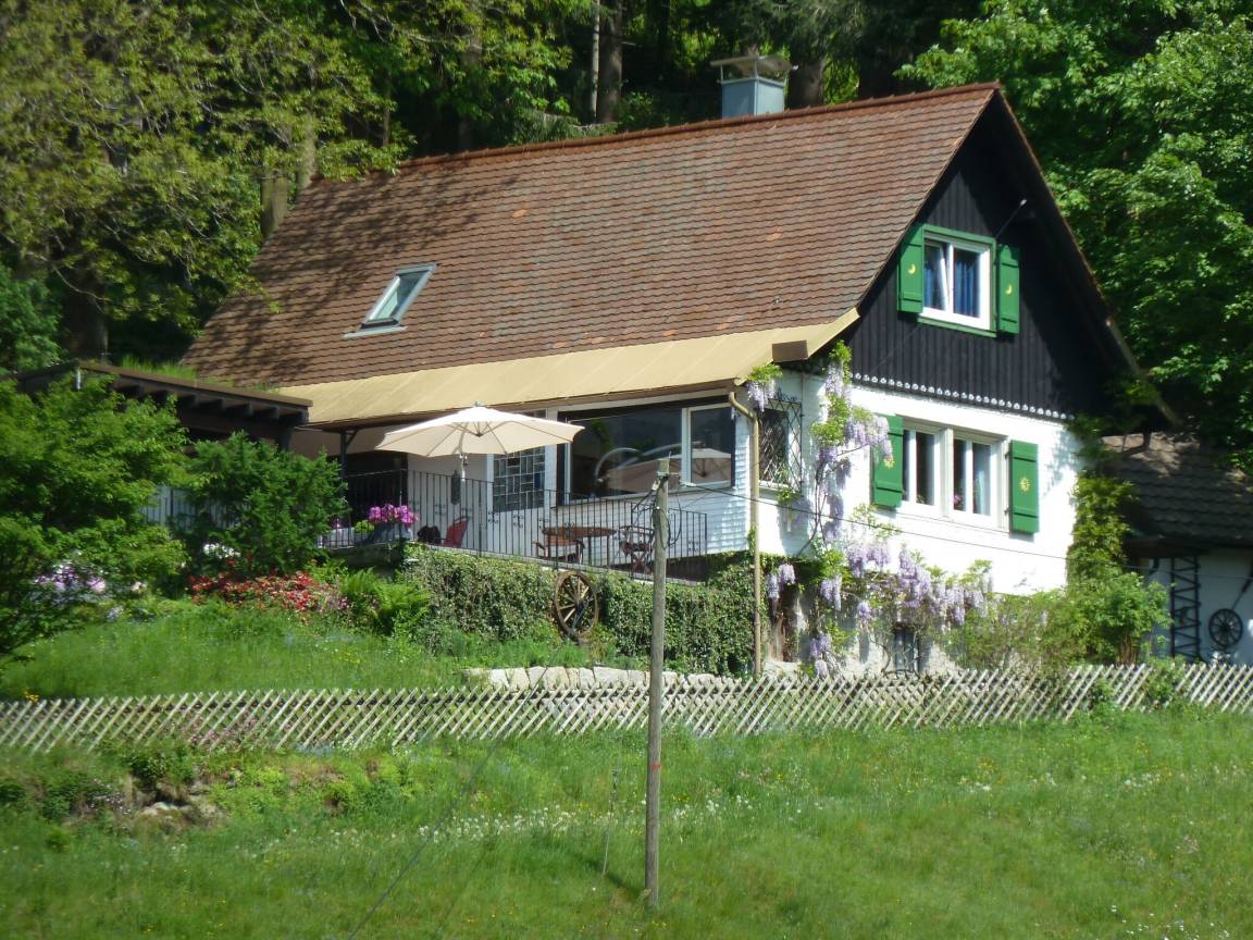 100 M² Ferienhaus ∙ 2 Schlafzimmer ∙ 4 Gäste - Baiersbronn