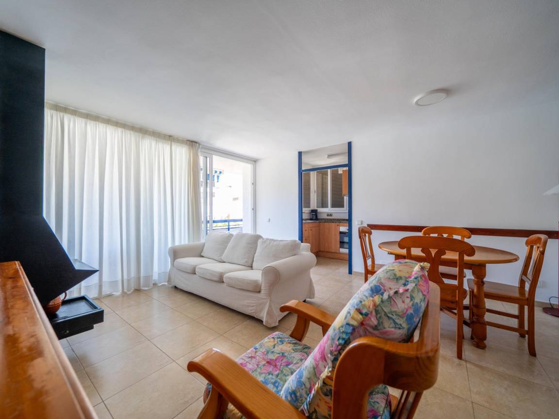 70 M² Apartamento ∙ 3 Habitaciones ∙ 6 Huéspedes - Altafulla