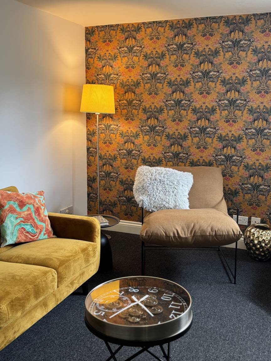 Apartment ∙ 2 Bedrooms ∙ 4 Guests - Wiltshire