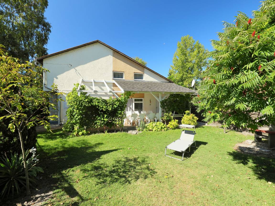 120 M² Ferienhaus ∙ 5 Schlafzimmer ∙ 10 Gäste - Balatonszemes