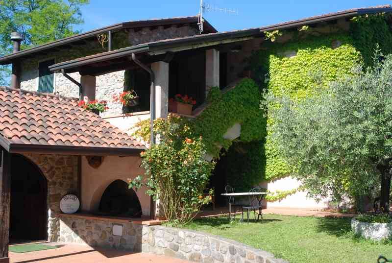 Camera Privata ∙ 1 Camera Da Letto ∙ 4 Ospiti - Pontremoli