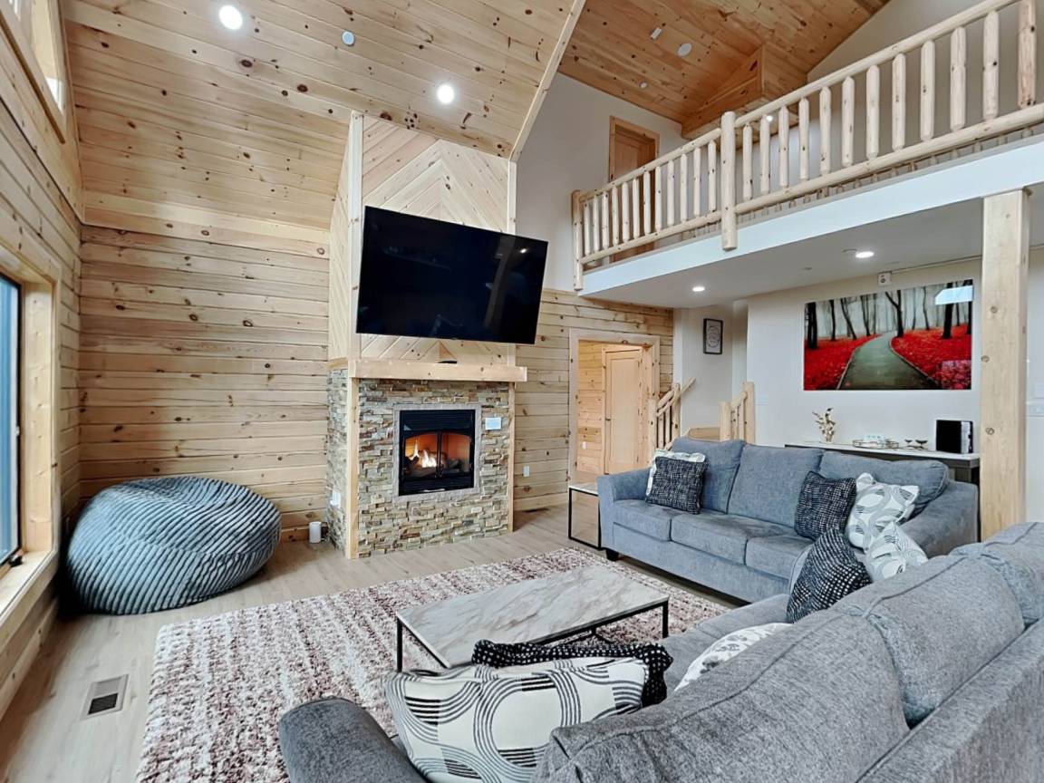 344 M² House ∙ 6 Bedrooms ∙ 16 Guests - Deep Creek Lake, MD