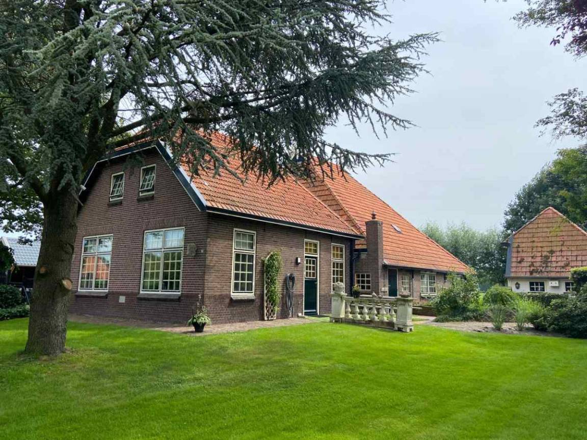 90 M² House ∙ 2 Bedrooms ∙ 4 Guests - Friesland
