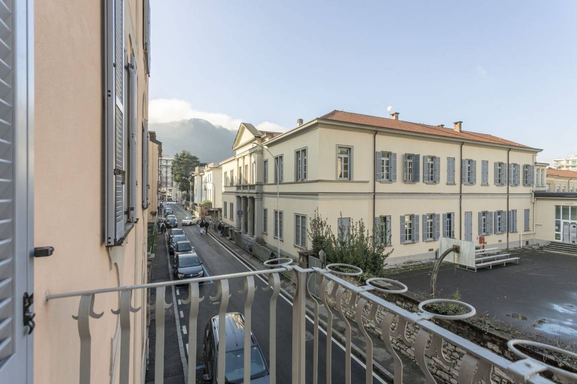 110 M² Appartement ∙ 2 Chambres ∙ 6 Personnes - Como