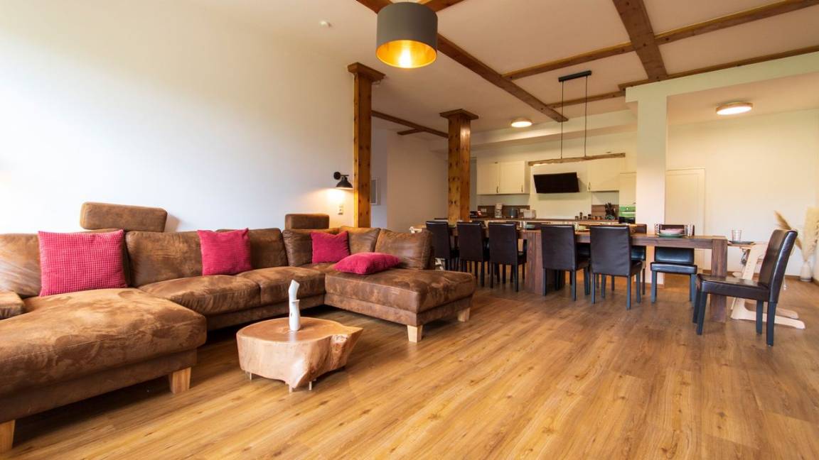 444 M² Maison De Vacances ∙ 12 Chambres ∙ 24 Personnes - Basse-Saxe