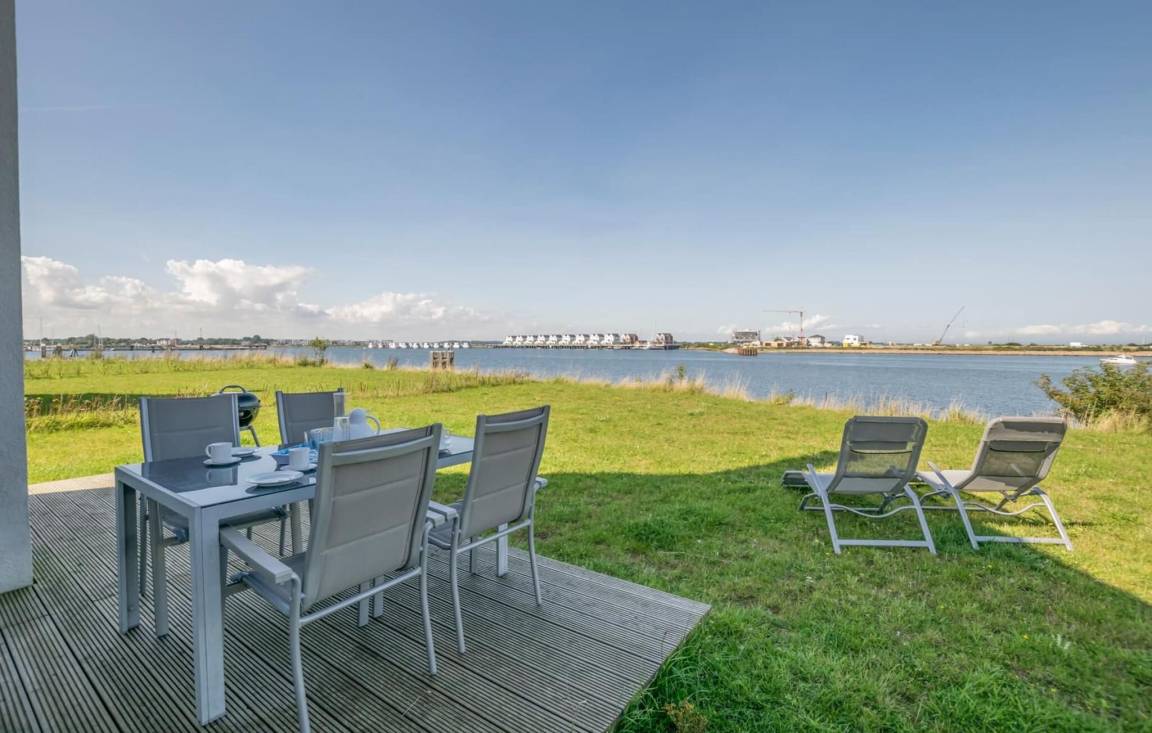 85 M² Ferienhaus ∙ 2 Schlafzimmer ∙ 6 Gäste - Rabenkirchen-Faulück