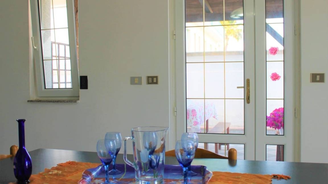 90 M² Apartment ∙ 3 Bedrooms ∙ 8 Guests - Torre San Giovanni