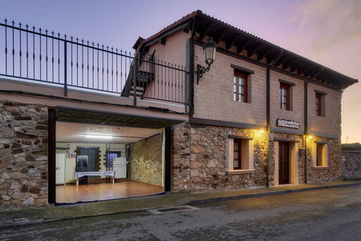 252 M² Casa ∙ 5 Habitaciones ∙ 10 Huéspedes - Guardo