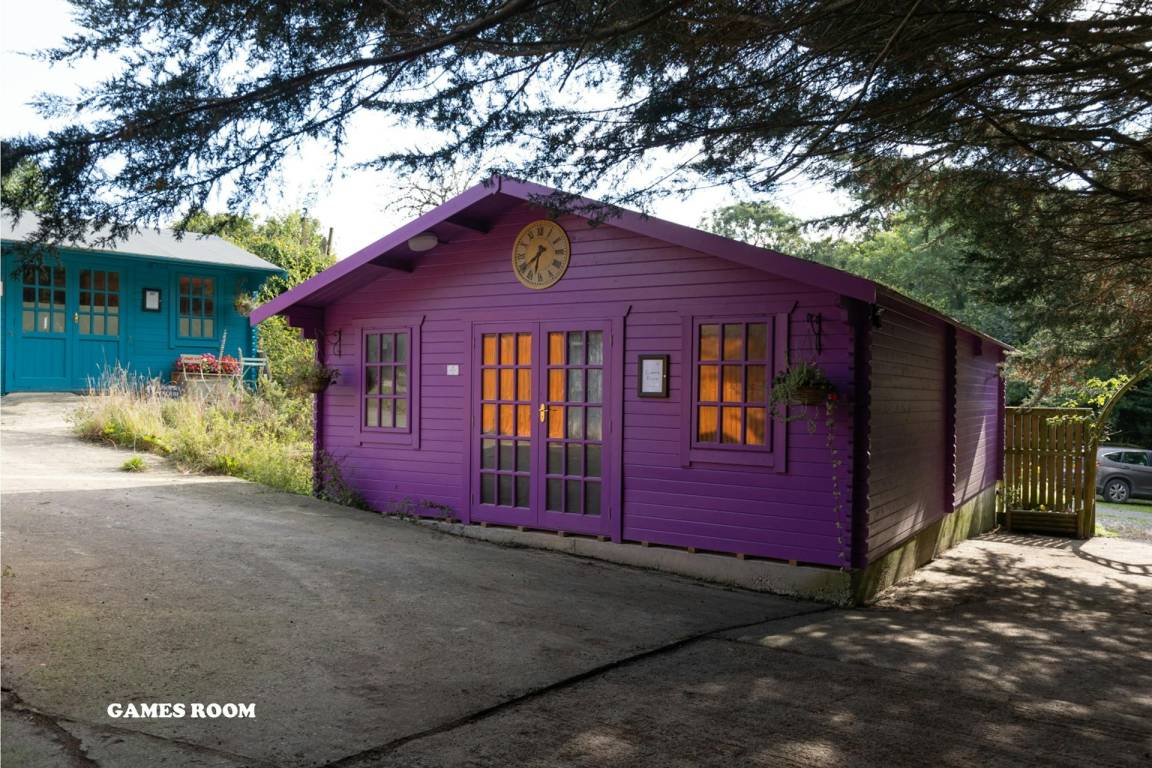 74 M² Cottage ∙ 5 Bedrooms ∙ 10 Guests - Cardigan