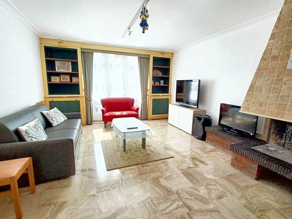 200 M² Maison De Vacances ∙ 5 Chambres ∙ 10 Personnes - Seine-Saint-Denis
