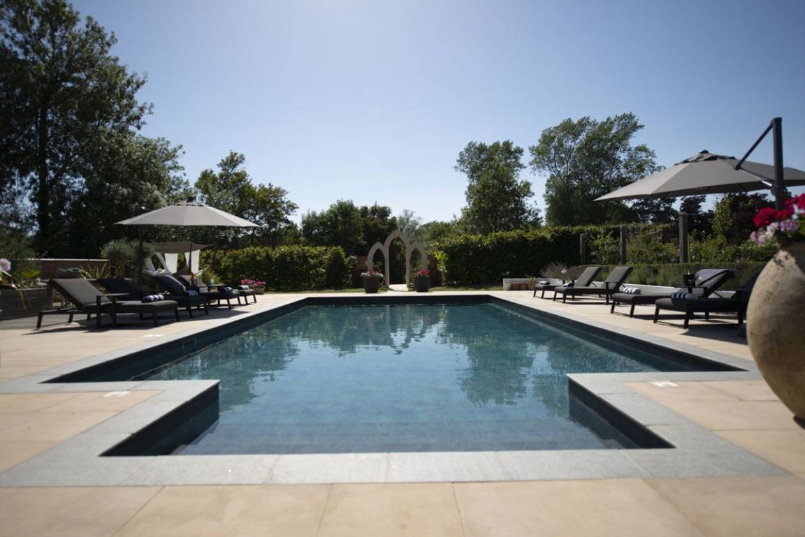 Cottage ∙ 5 Bedrooms ∙ 14 Guests - Canterbury