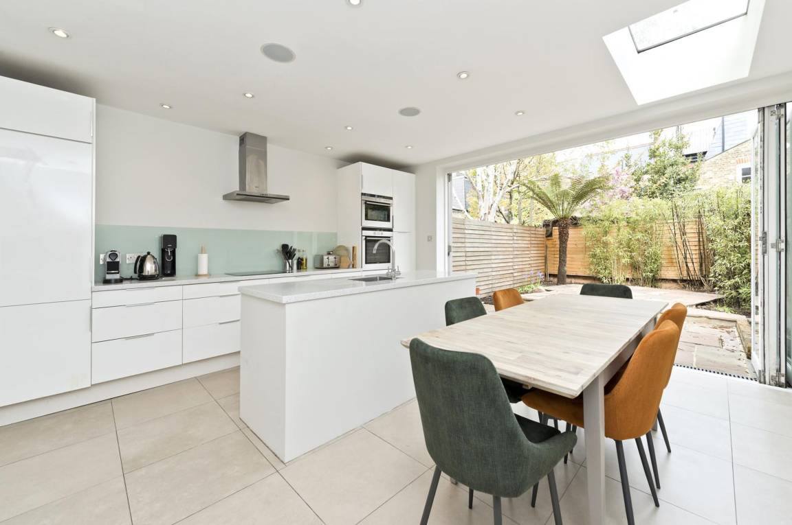 165 M² House ∙ 3 Bedrooms ∙ 6 Guests - London, UK