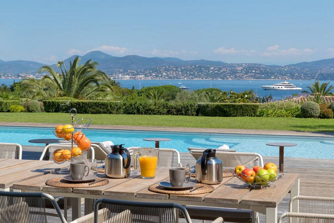 250 M² Villa ∙ 6 Bedrooms ∙ 12 Guests - Saint-Tropez