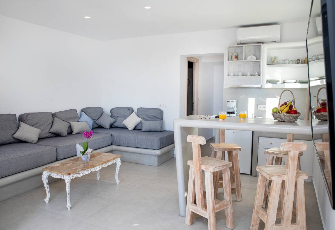 70 M² Talo ∙ 1 Makuuhuone ∙ 4 Vierasta - Paros