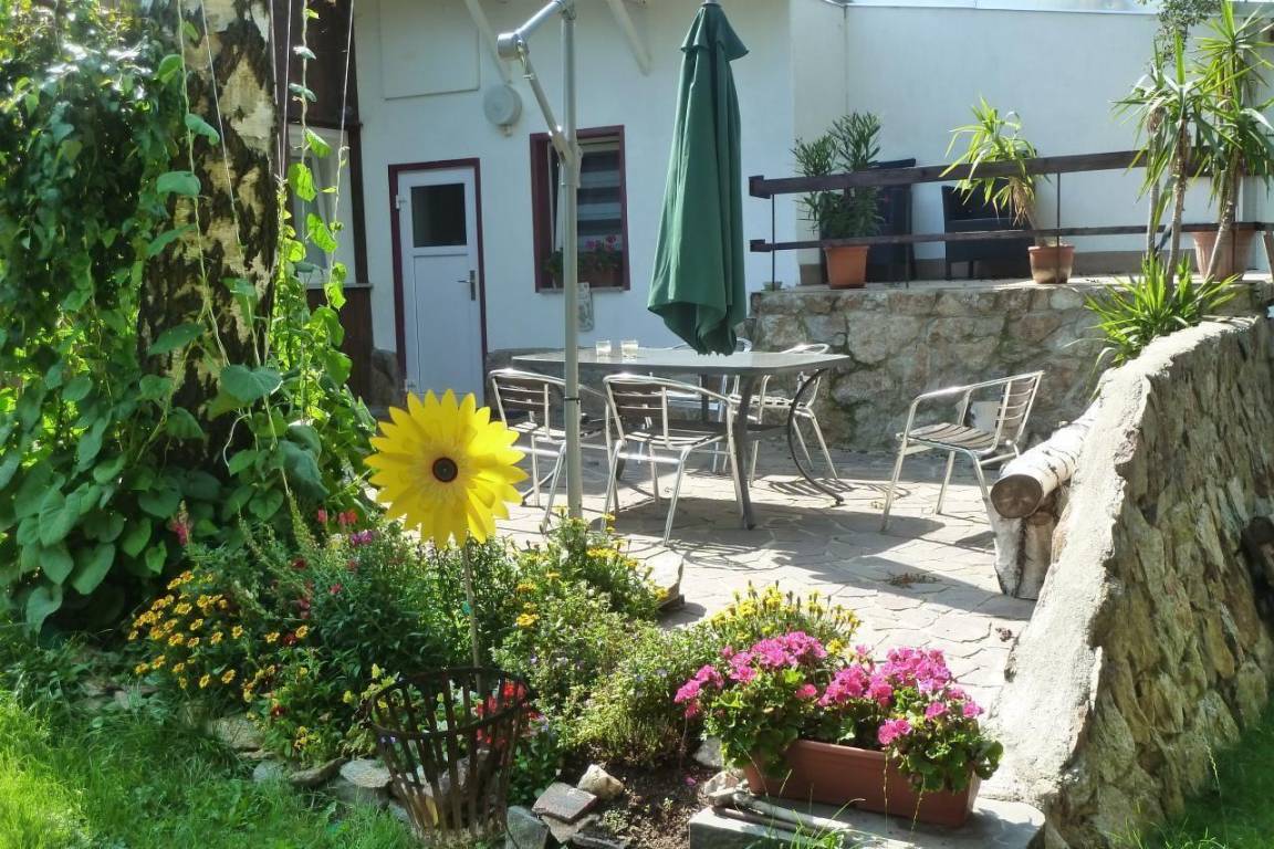 70 M² Ferienwohnung ∙ 2 Schlafzimmer ∙ 6 Gäste - Crottendorf