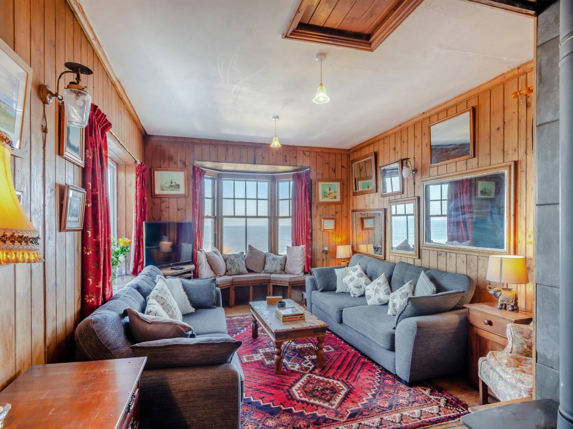 Cottage ∙ 4 Bedrooms ∙ 8 Guests - Holt