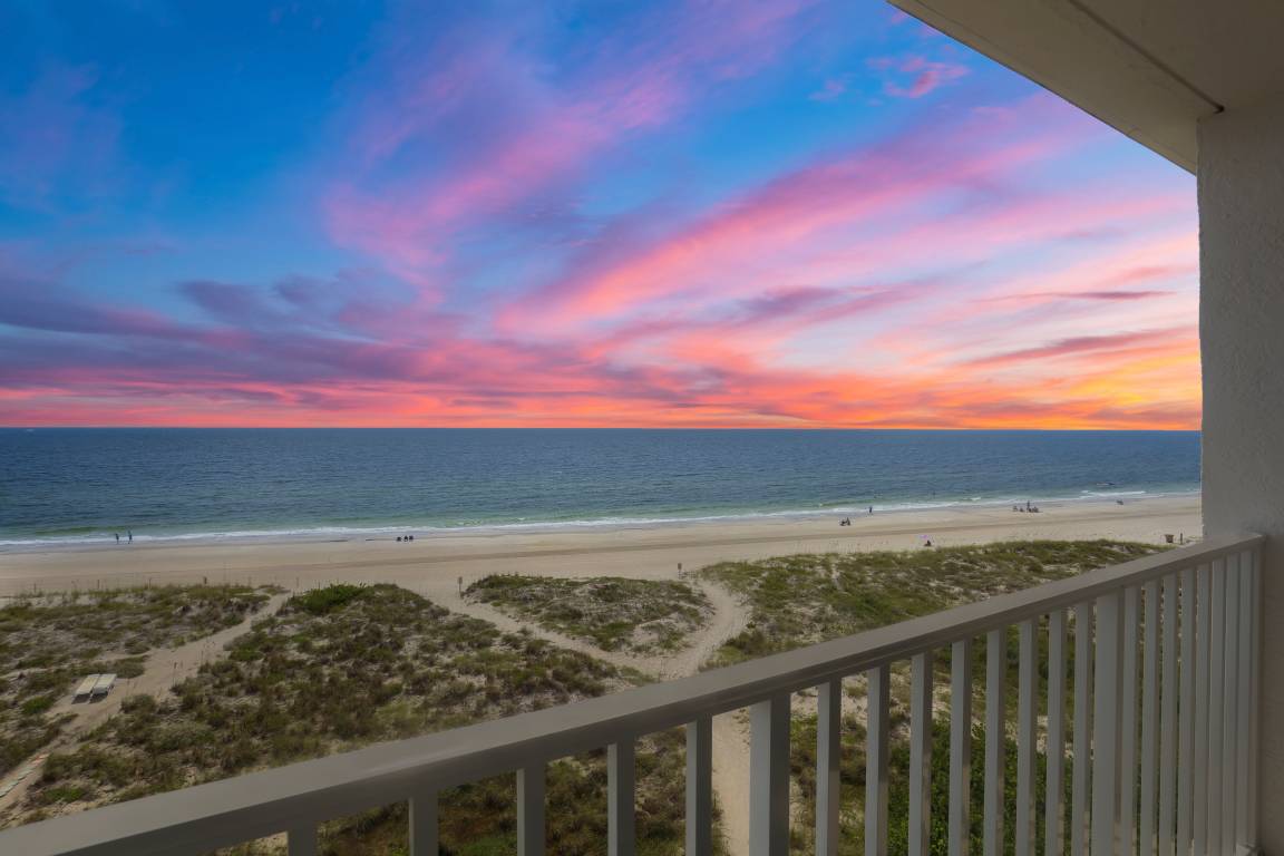 104 M² Condo ∙ 2 Bedrooms ∙ 6 Guests - Madeira Beach, FL