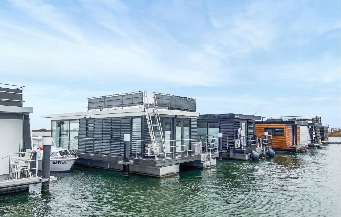 84 M² Huisboot ∙ 2 Slaapkamers ∙ 5 Gasten - Lelystad