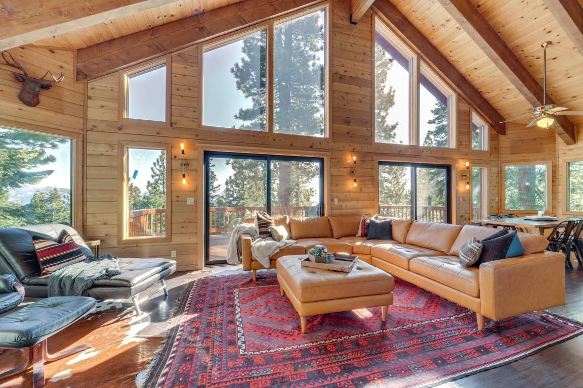 242 M² House ∙ 5 Bedrooms ∙ 12 Guests - North Lake Tahoe, CA