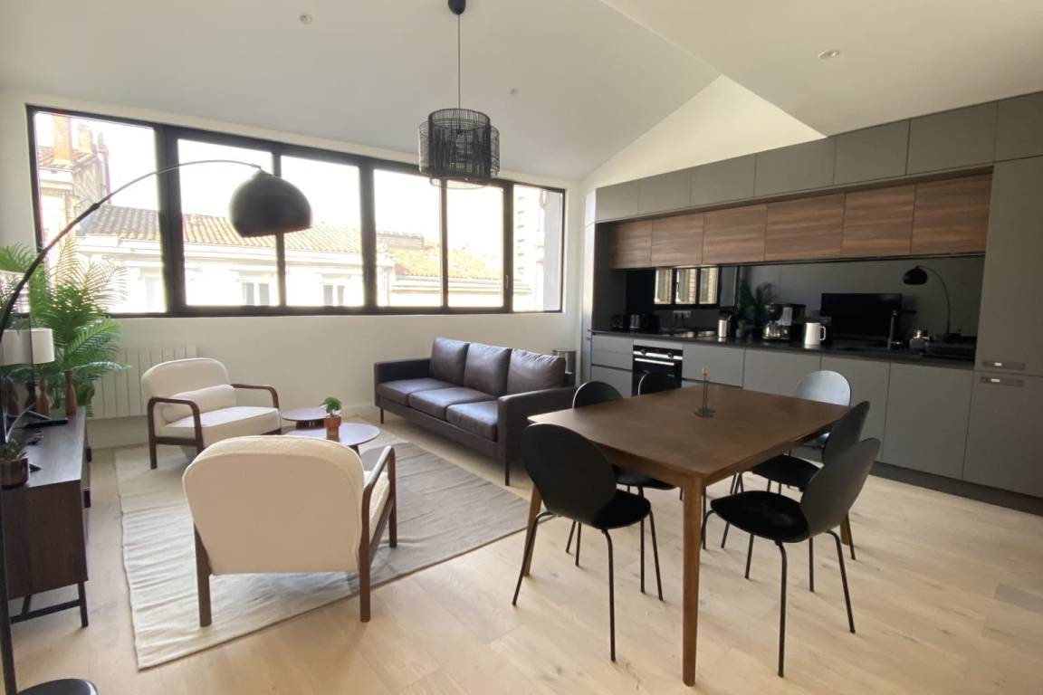 88 M² Appartement ∙ 3 Chambres ∙ 6 Personnes - Bordeaux