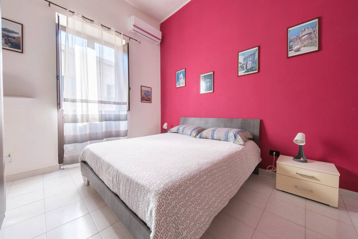 70 M² Ferienwohnung ∙ 2 Schlafzimmer ∙ 6 Gäste - Milazzo