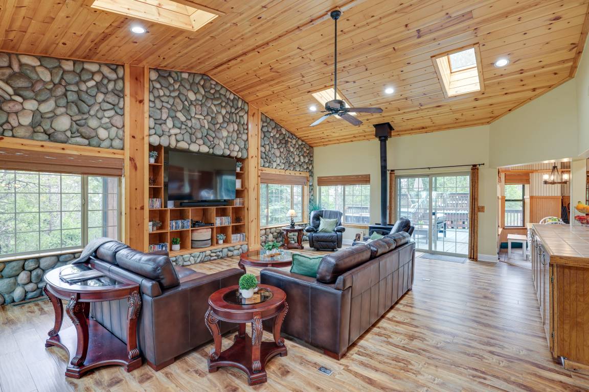 297 M² Casa ∙ 4 Habitaciones ∙ 13 Huéspedes - Long Barn, CA